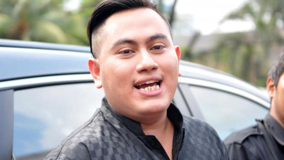 (VIDEO) Ingin Mirip Beckham Lewat Operasi Plastik, Pria Inggris Ini Malah Seperti 'Nazar KDI ...